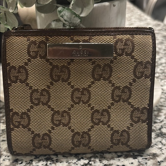 Gucci | Bags | Gucci Brown Canvas Monogram Wallet | Poshmark